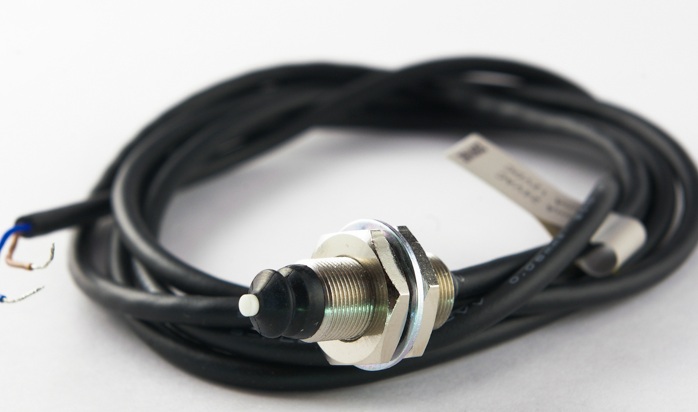 Buy Omron D5A-3200 (Operating Force 0.49 N) High precision Limit switch Online in India at Best ...